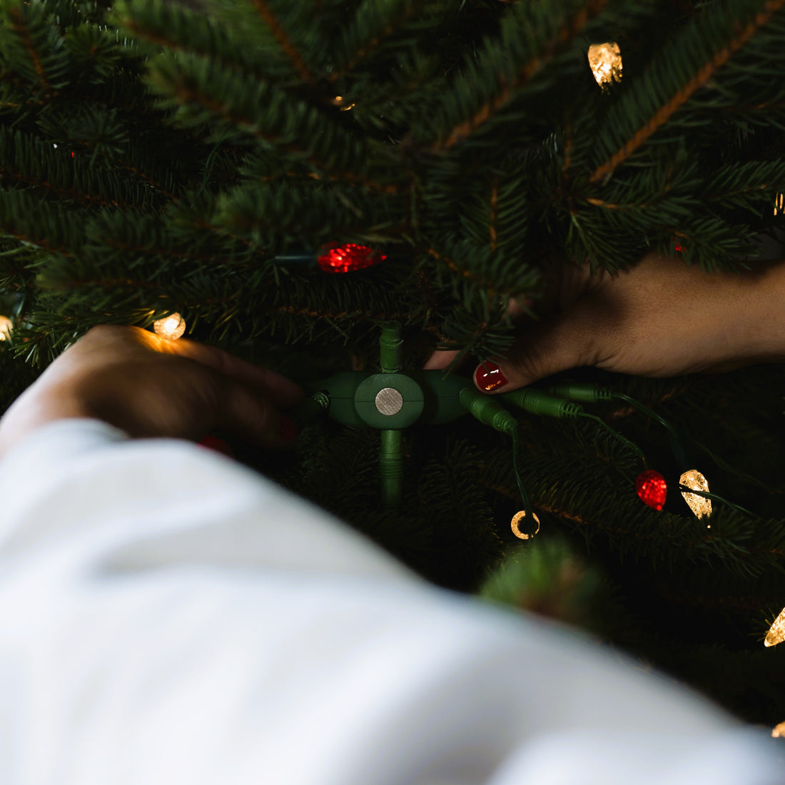 RingTree Lighting | Better String Lights for Christmas Trees – Ring ...